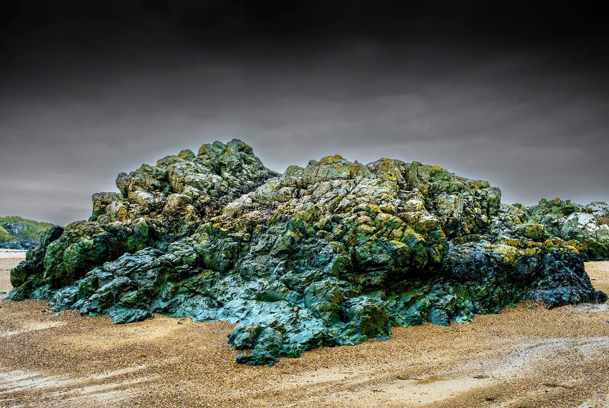 The Green Rock - Traeth Llanddwyn Photograph: Stephen Hodgetts ...