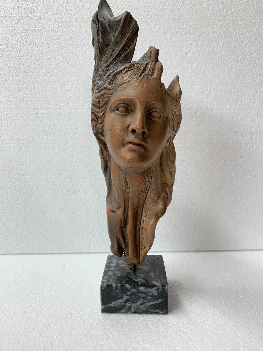 Venus female sculpture Clay sculpture: Emmanouil Nanouris