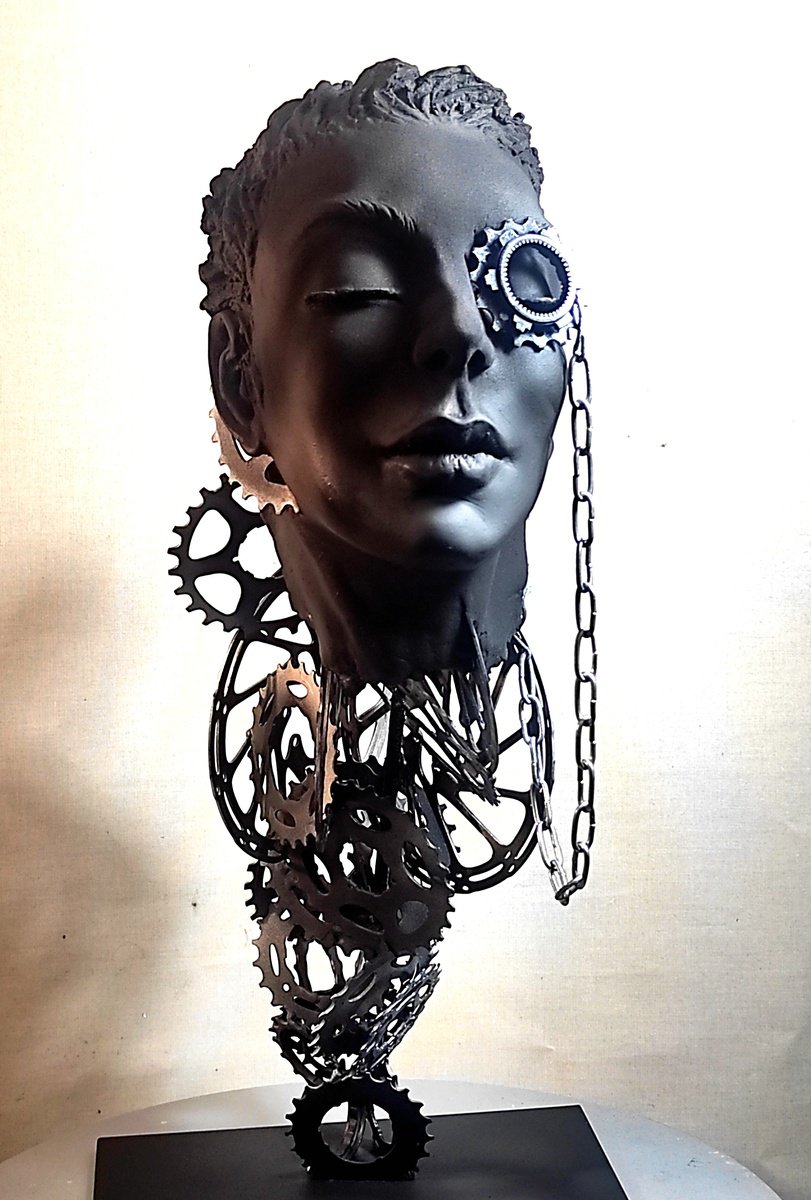 "Futuristic Soul" Clay sculpture: Elena Kraft | Artfinder